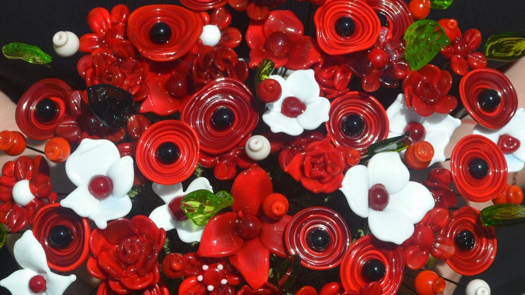 Fleurs en verre fabriquées à la main au Pays basque